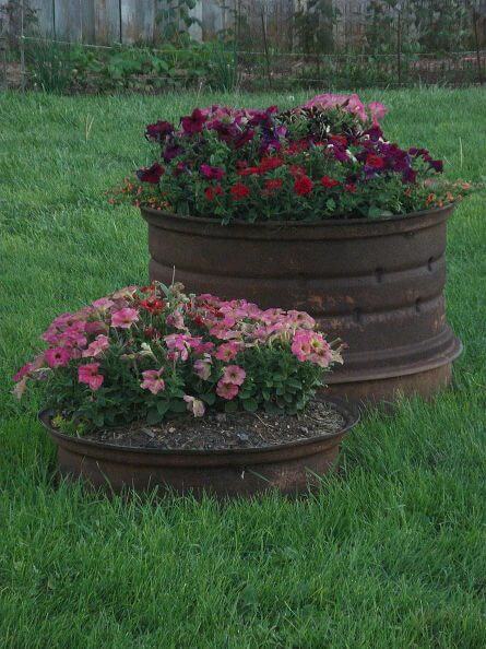 27 DIY Rusty Metal Garden Ideas - ZuneTalk Green