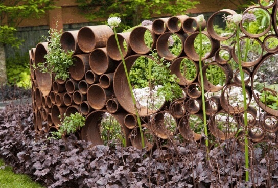 27 DIY Rusty Metal Garden Ideas - ZuneTalk Green