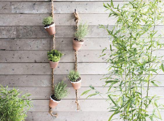 26 DIY Terra Cotta Pot Planter Ideas - ZuneTalk Green