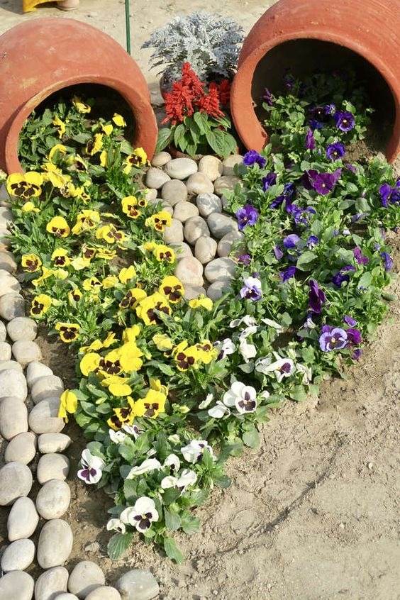 30 Small Flower Garden Ideas To Add Big Color To Your Space - ZuneTalk ...