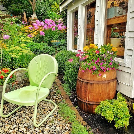 30 Brilliant Garden Features for The Upcoming Summer - ZuneTalk Green