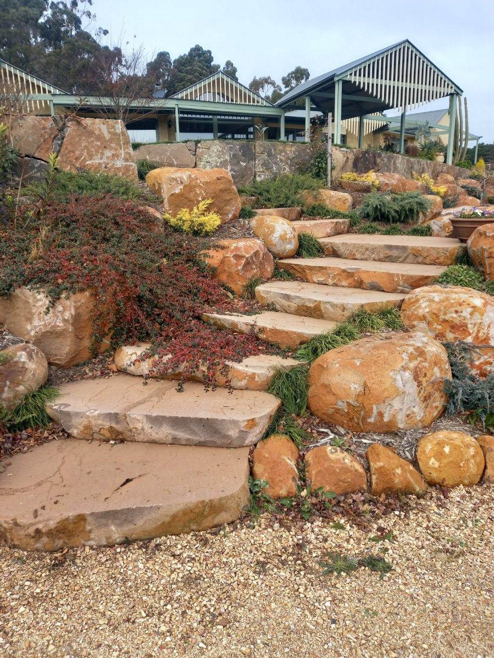Create A Rock Garden Paradise With 33 Dreamy Summer Projects - ZuneTalk ...